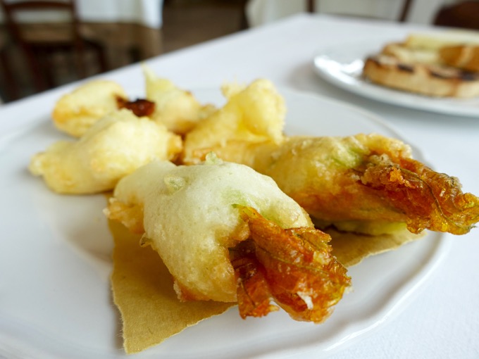 taverna de li caldora pacentro abruzzo